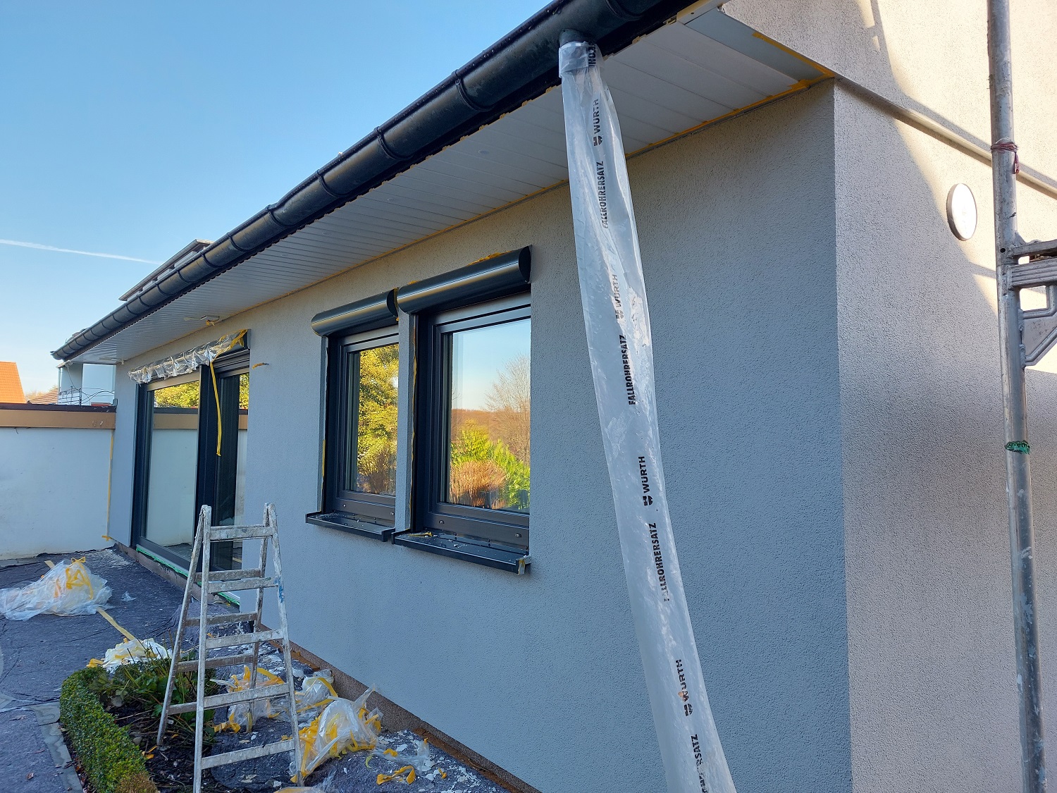 Fassadensanierung und Fenstertausch (Okal-Haus) in Werther - Zimmerer ...